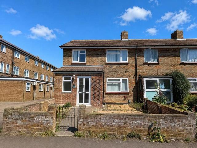 house for rent in The Boundary, MK41 9HE