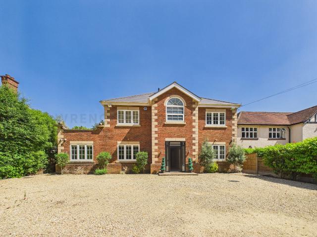 house for rent in The Drive, Uxbridge, UB10 8AG