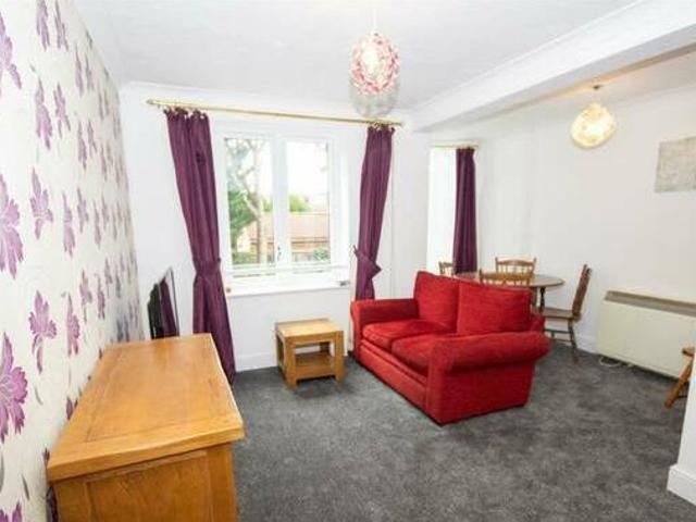 House for rent in The Forresters Winslow Close Eastcote HA5