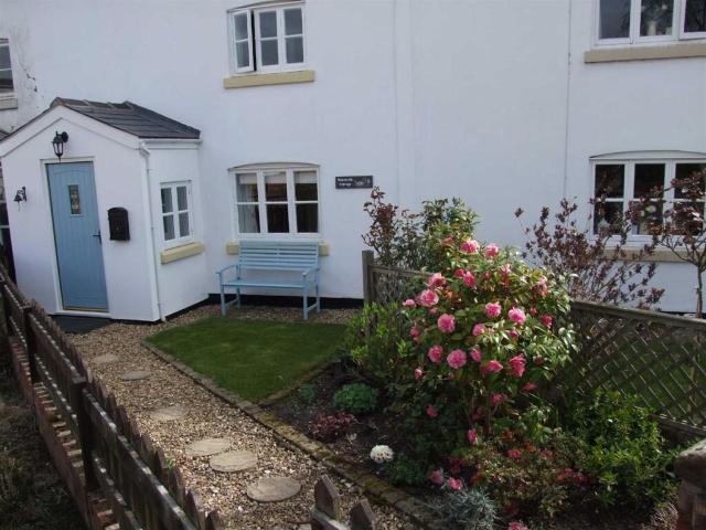 house for rent in The Square, WA13 0HX