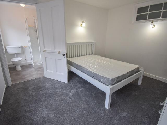 house for rent in Tilehurst Road, RG1 7TN