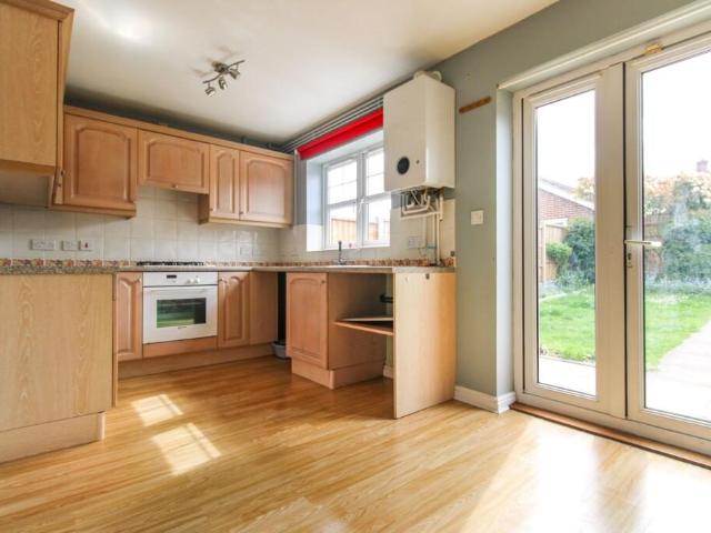house for rent in Trow Close, MK45 3BF