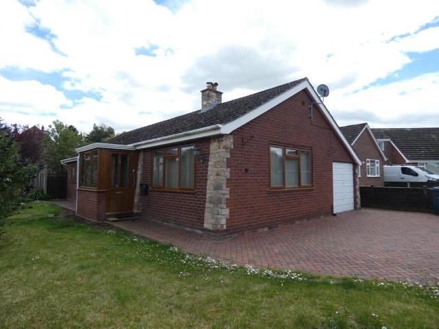house for rent in Tudor Close, SY5 6LG