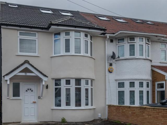 house for rent in TW4 Chaucer Ave 91