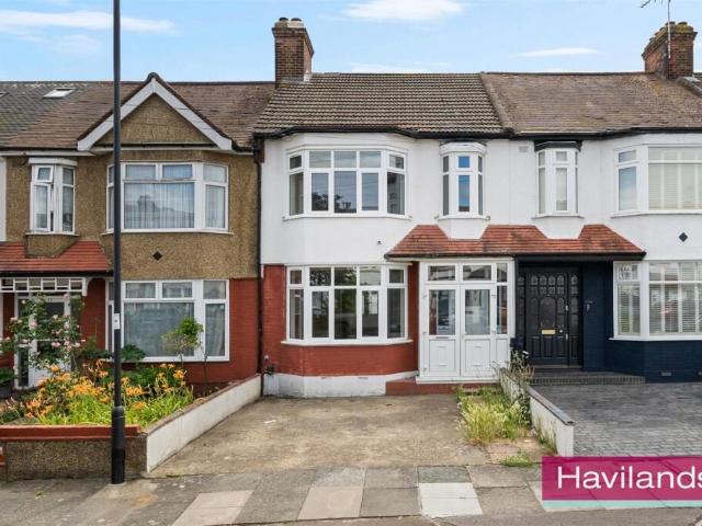 house for rent in Ulster Gardens, N13 5DP
