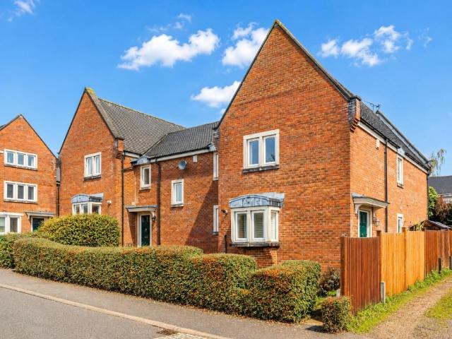 house for rent in Ulverston Close, AL1 5DW