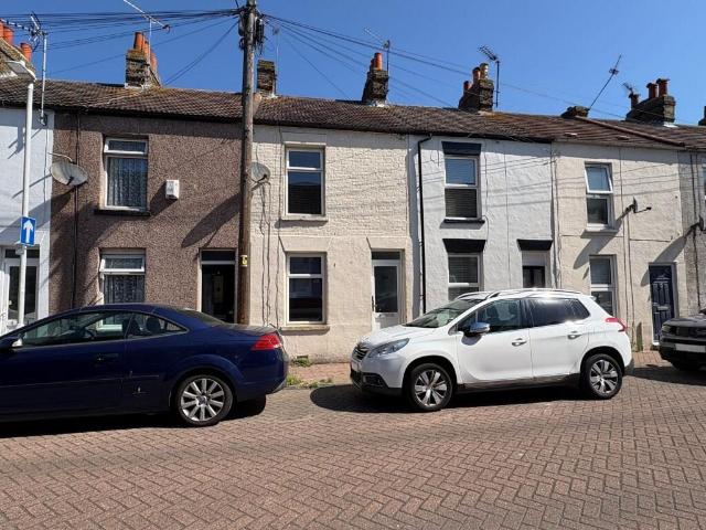 house for rent in Unity Street, ME12 2PS