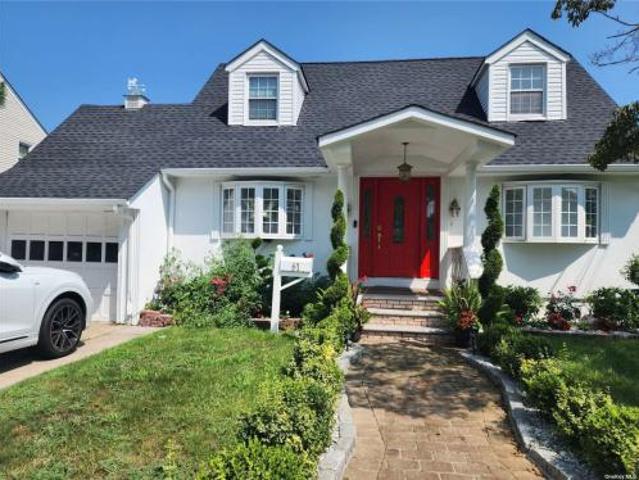 House for Rent in Valley Stream, New York, Ref# 202003722