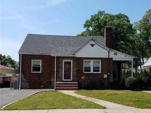 House for Rent in Valley Stream, New York, Ref# 202082302