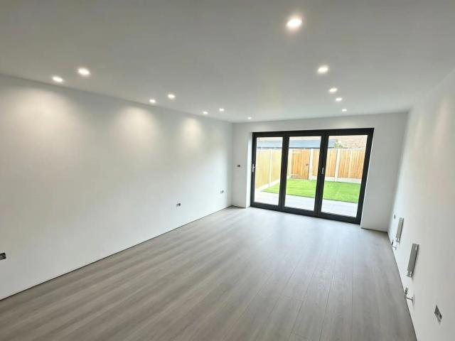 house for rent in Verity Crescent Poole BH17 8UB