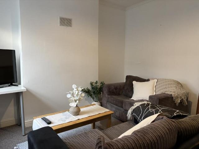 house for rent in Vine Street, LN2 5HZ
