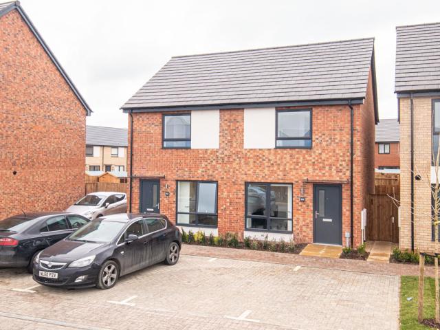 house for rent in Victoria Drive, Glebe Farm, Milton Keynes, MK17