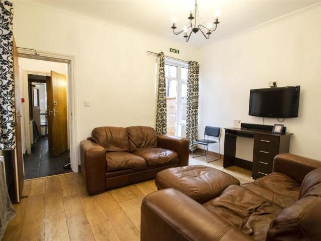 house for rent in Warwards Lane, B29 7RA