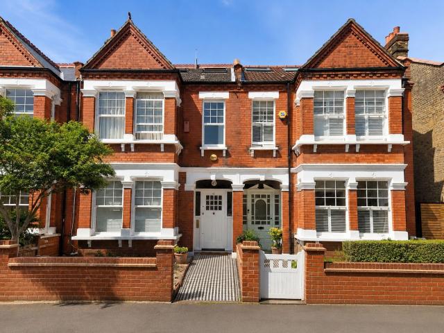 house for rent in Wavendon Avenue, W4 4NT