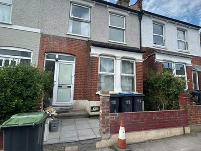 house for rent in Waverley Road, SE25 4HT
