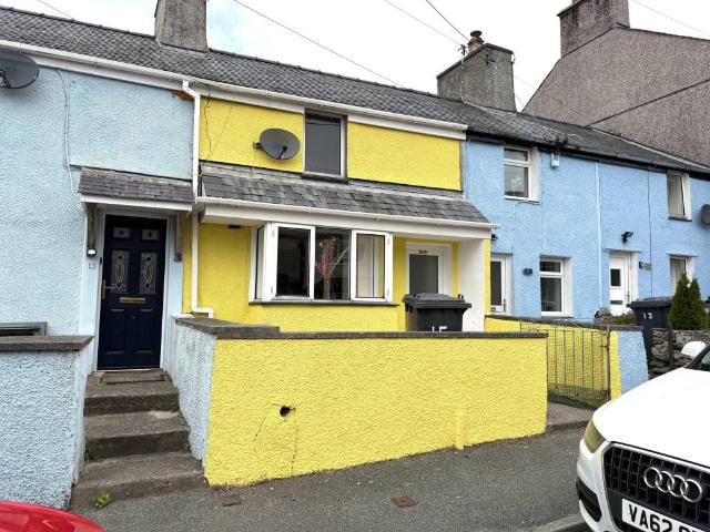 house for rent in Well Street, LL68 9HF