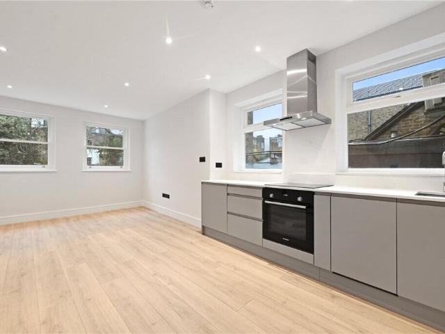 house for rent in Westbourne Grove, W2 5SH