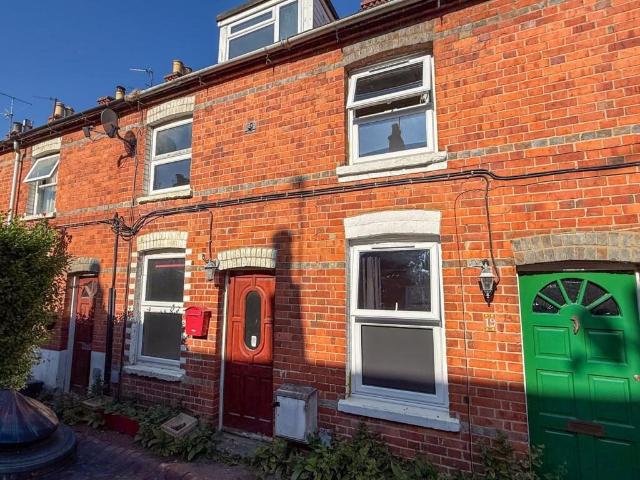 house for rent in Westbourne Terrace, RG14 1NR