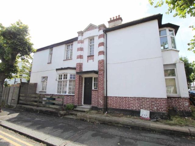 house for rent in Westbury Road, SS2 4DP