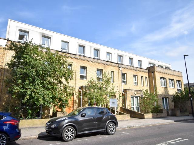 house for rent in Westferry Road, Canary Wharf,, E14 3RS