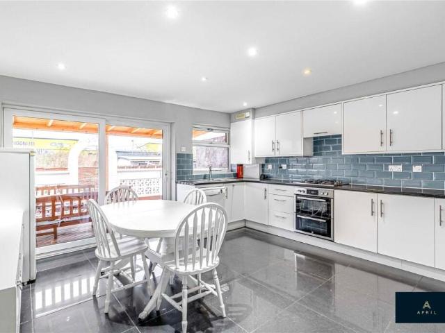 house for rent in Westminster Gardens, IG11 0BJ