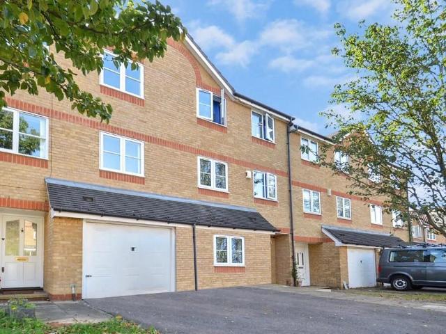 house for rent in Wheat Sheaf Close, E14 9UZ