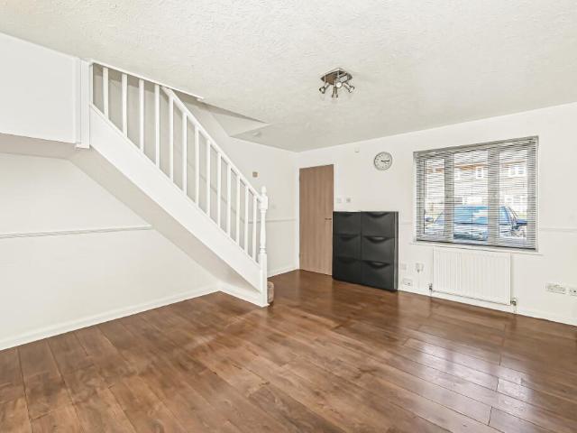 house for rent in Widgeon Close, E16 3EF