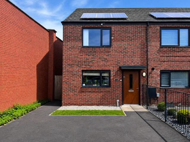 house for rent in Wigley Street, M12 5BA