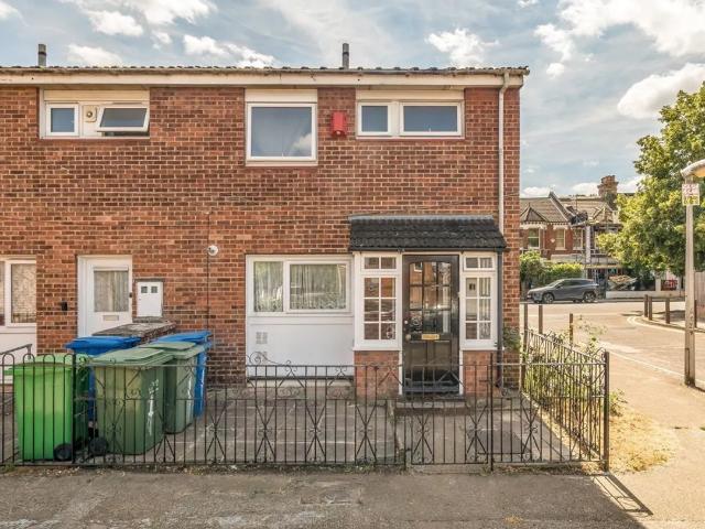 house for rent in William Margrie Close, London, SE15 5HF