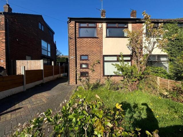 house for rent in Woodhall Avenue, M45 7QE