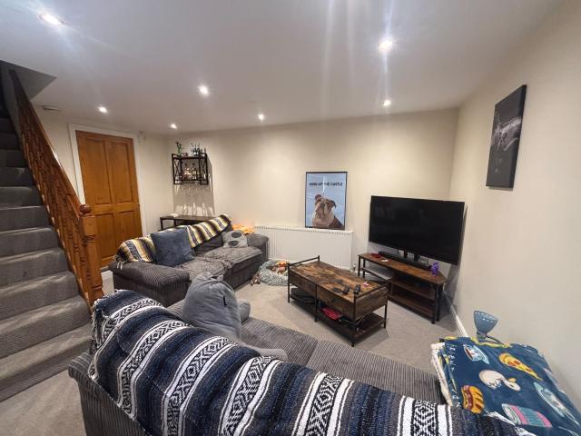 house for rent in Woodhead Road, Holmfirth, Holmfirth