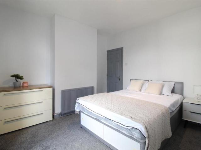 house for rent in Woodlands Avenue, LS28 6QE