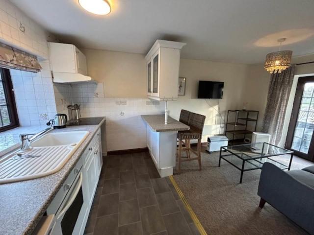 house for rent in Wotton Road, Bristol, BS37 7NA