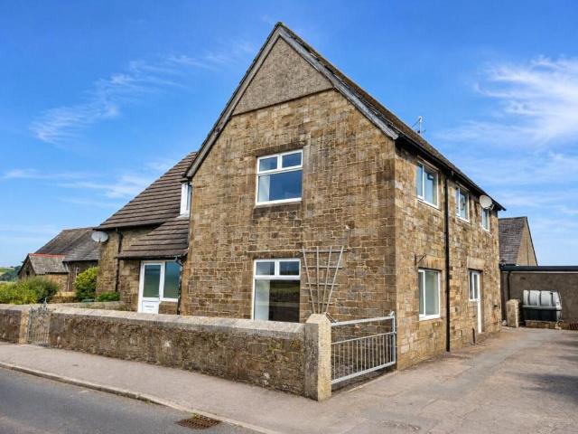 house for rent in Wyresdale Road, LA2 9EF
