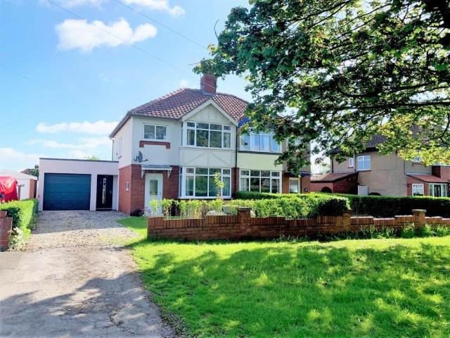 house for rent in York Road, YO26 8BW