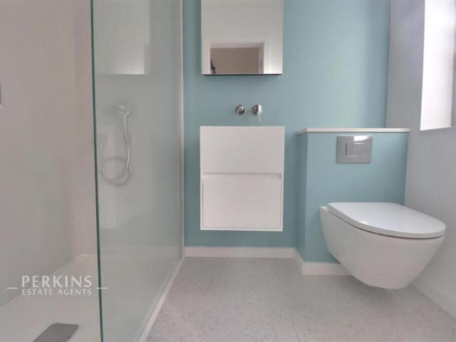 house for rent in Acorn Close, HA0 2FY