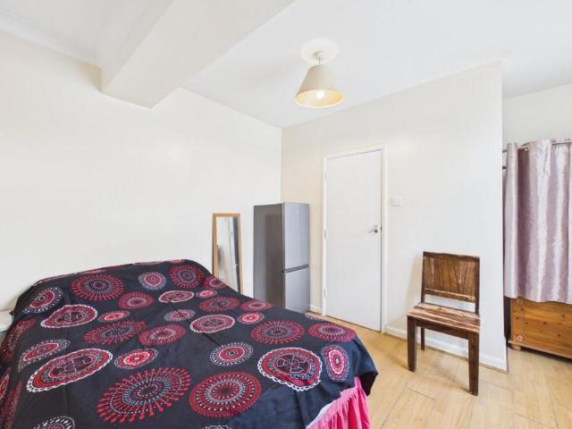 house for rent in Albert Street, SL1 2BU