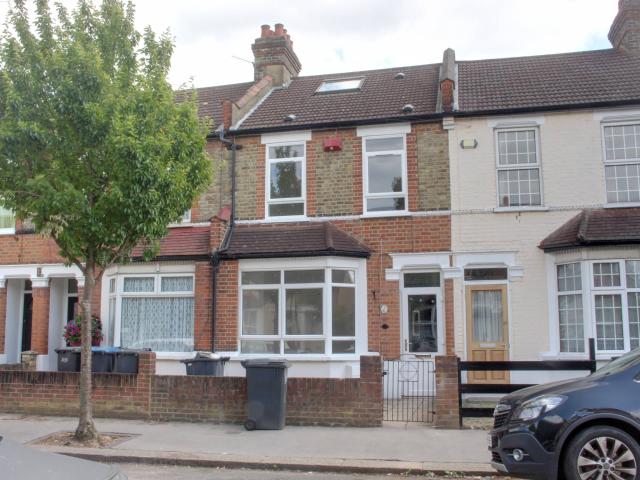 house for rent in Alderton Road, Croydon, Surrey, United Kingdom