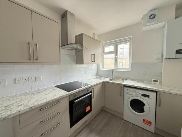 house for rent in Allendale Road, UB6 0RS