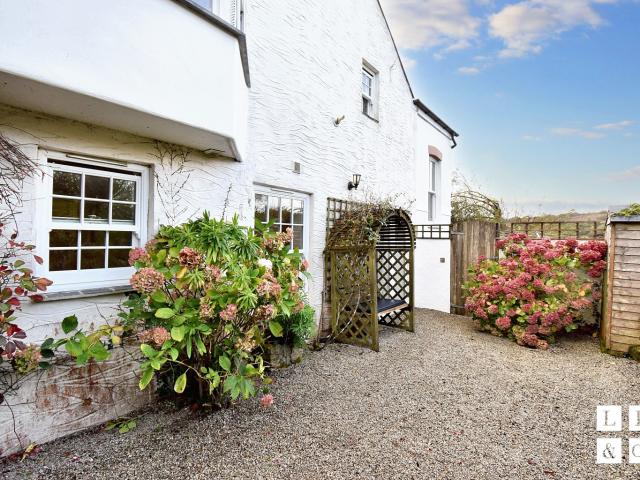 house for rent in Annex At The White Cottage Lower Treluswell, Penryn, TR10 9AT