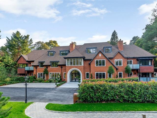 house for rent in Ascot Berkshire SL5 9HA Birchcroft, Brockenhurst Road