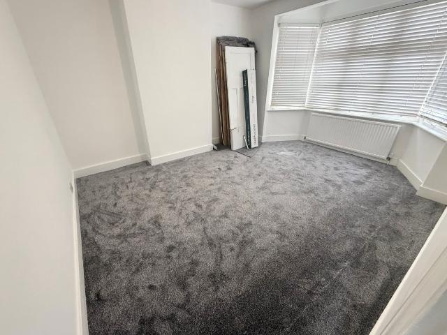 House for rent in Ash Grove, N13 5AR