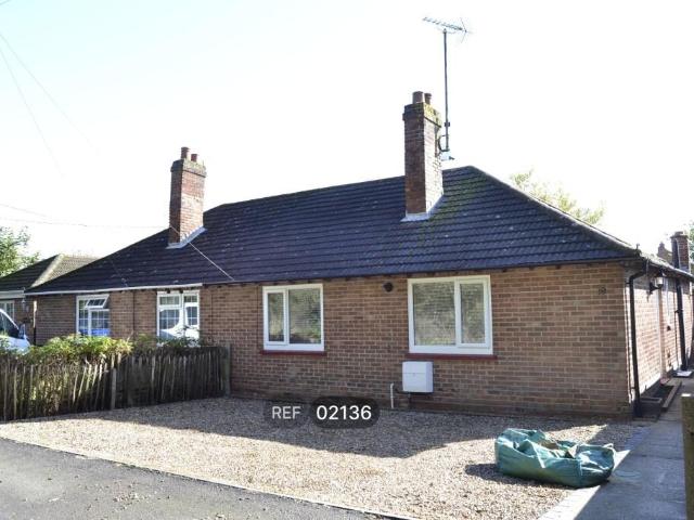 house for rent in Armoury Road, CO6 3JW