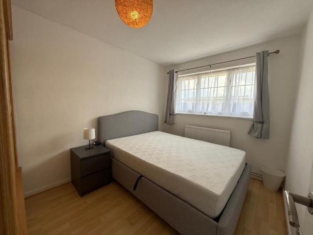 house for rent in Arncliffe, RG12 7SA