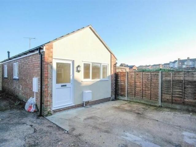 house for rent in Avenue Road, CV21 2JN