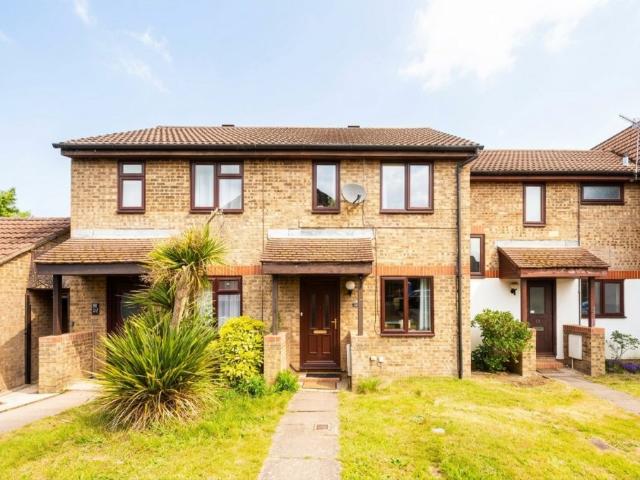 house for rent in Banks Way, GU4 7NL