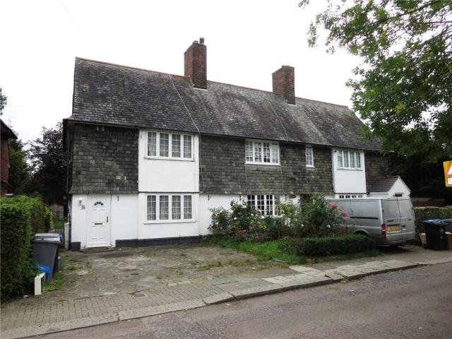house for rent in Bacon Lane, NW9 9AX