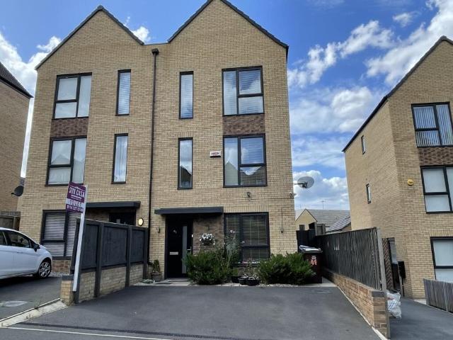 house for rent in Beeches Drive, S2 3BF