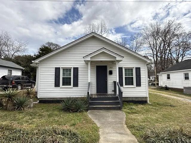 House for Rent in Belmont, North Carolina, Ref# 202080392