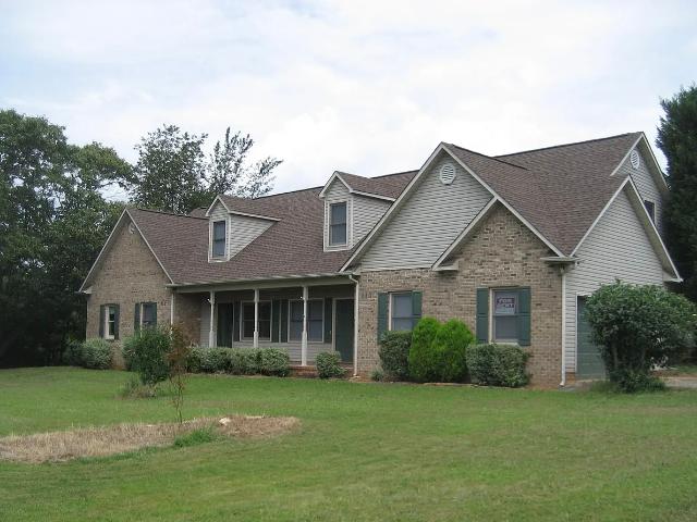 House for Rent in Belmont, North Carolina, Ref# 202090247